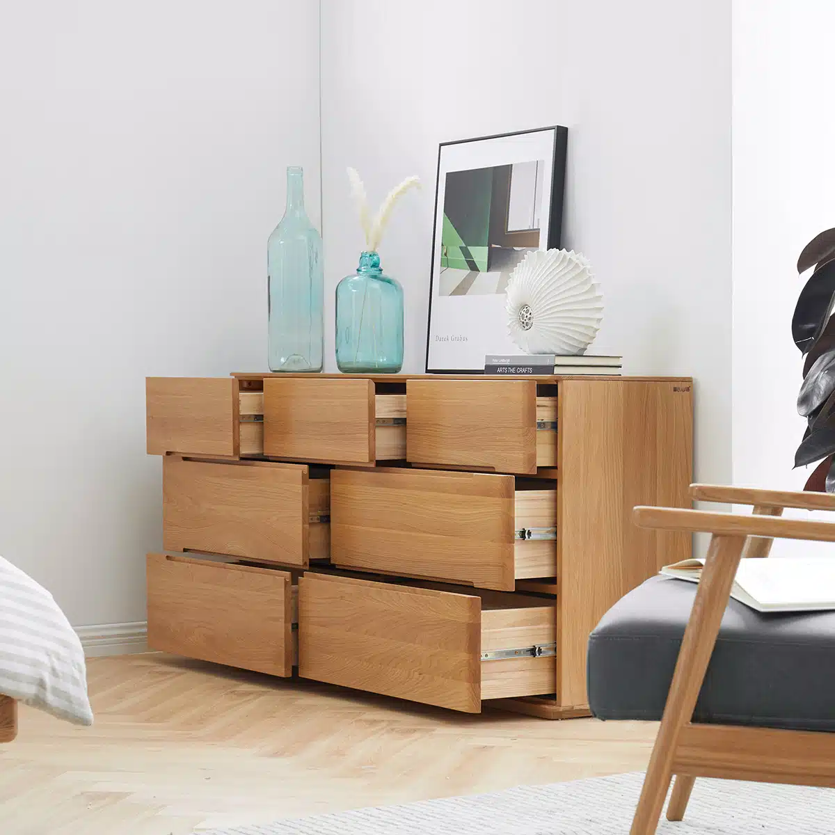 What is Solid Wood? Detailed Guide - OAK Furniture Collection