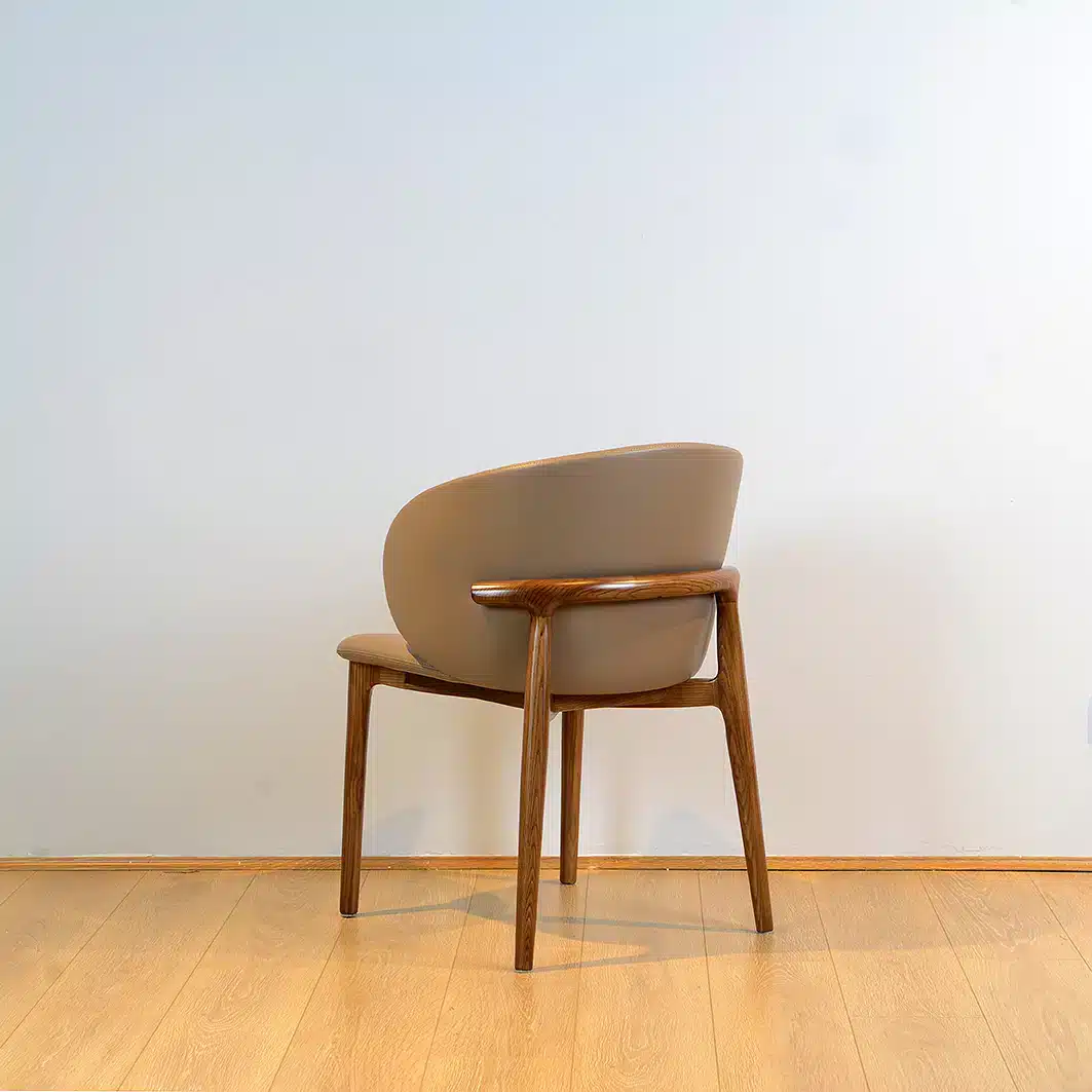 Crafting Your Own Wooden Chair | Step-by-Step Guide - OAK Furniture ...